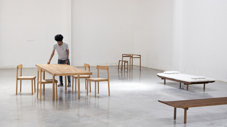 Nandi Dining Table by Klemens Grund | Phantom Hands | Phantom Hands