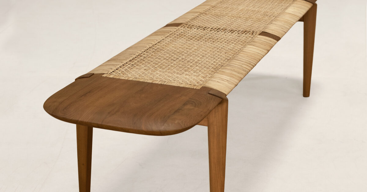 Tangāli Bench | Phantom Hands