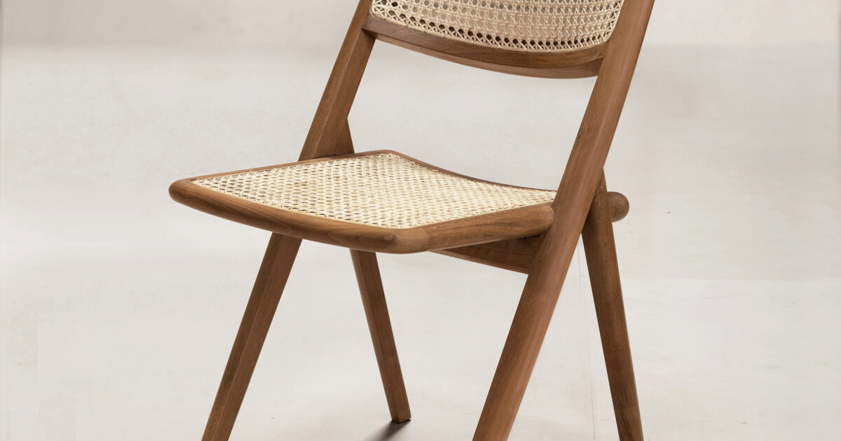 Muṅgāru Dining Chair | Phantom Hands
