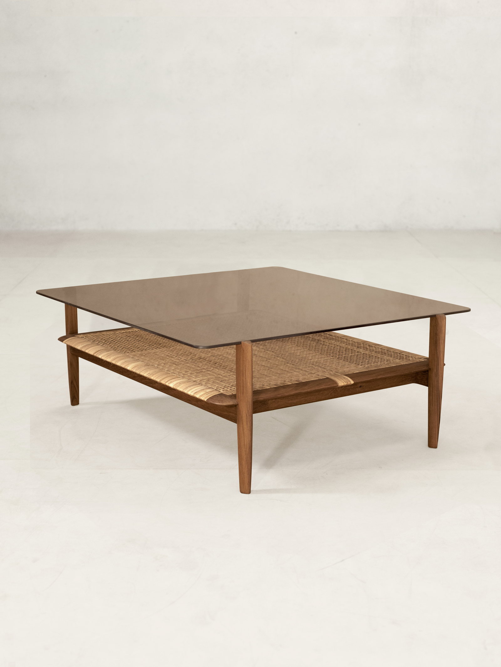 Tangāli Coffee Table | Phantom Hands